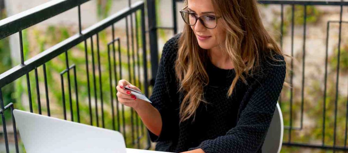 Easy To Get No.1 Low Cost Merchant Services | Quadrapay